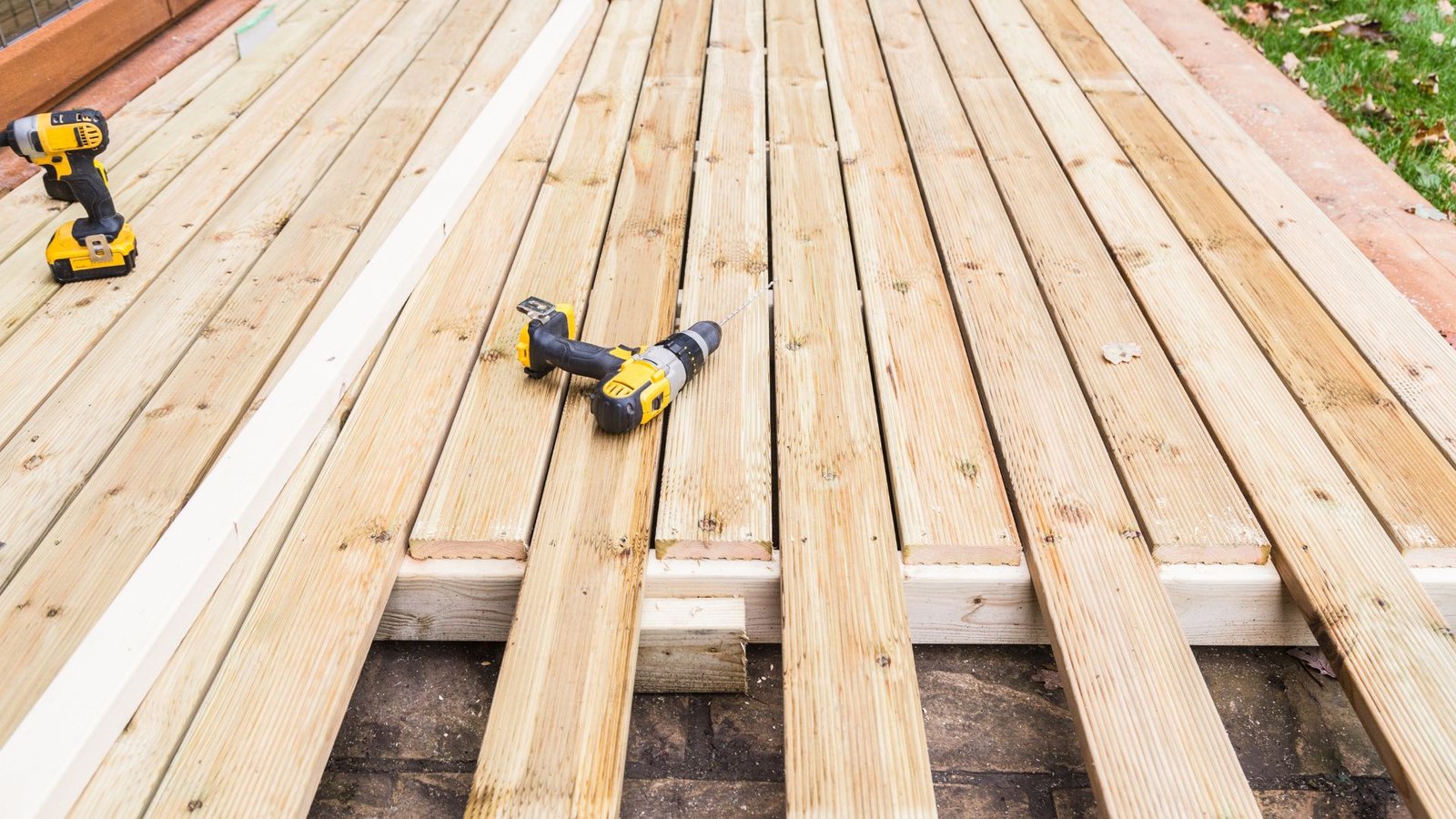 Best Decking Timber NZ: Top Choices For Your Outdoor Space